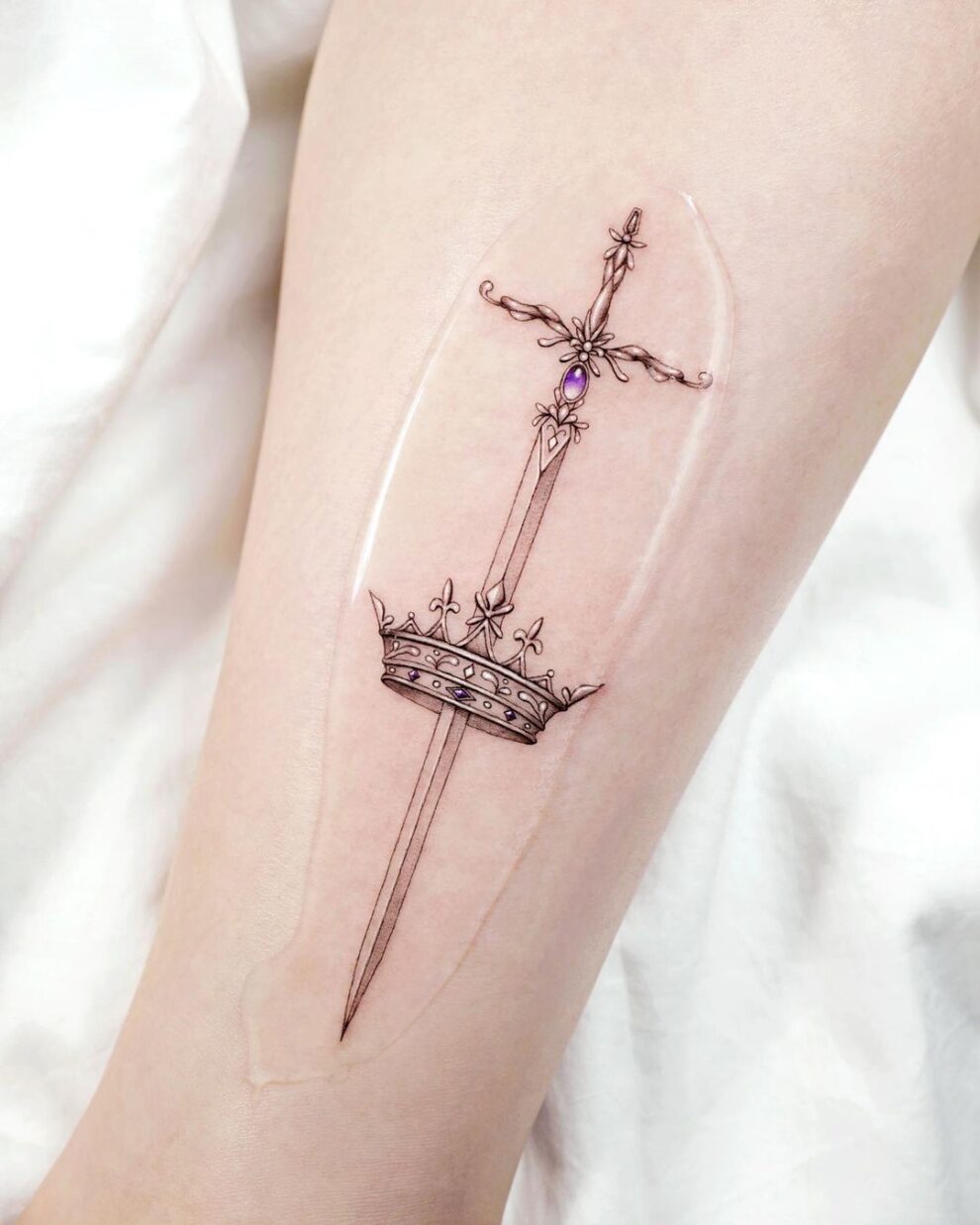 60 Regal Crown Tattoo Concepts for Royal Ink Enthusiasts - Meanings ...